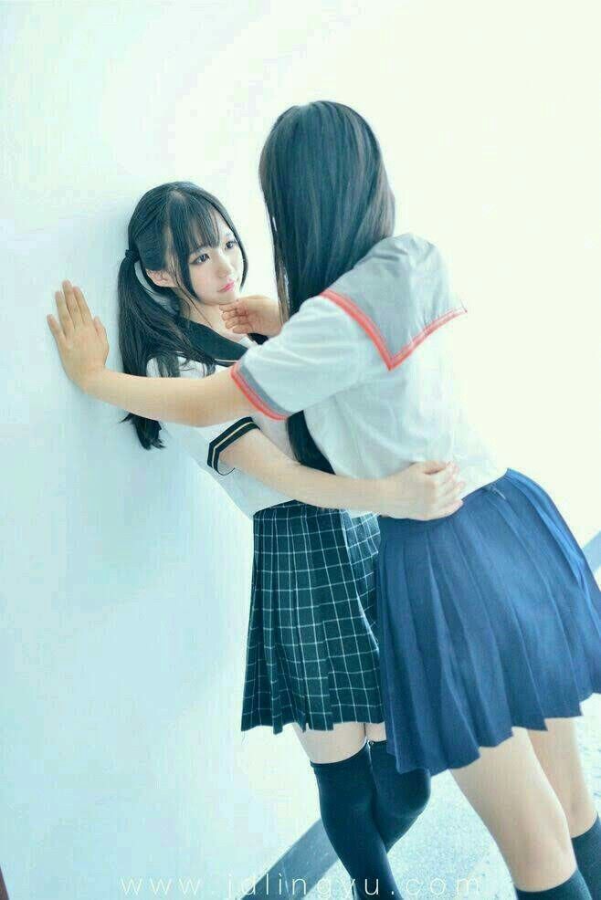 Asian Lesbian Schoolgirls 1536
